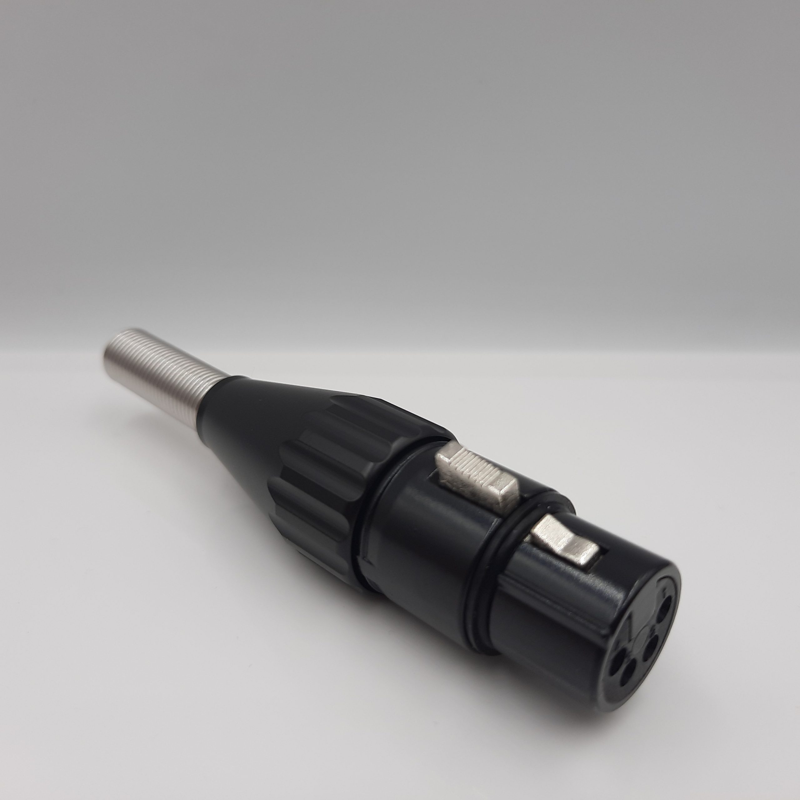 Furutech FP-706F(R) - Audioverse.de